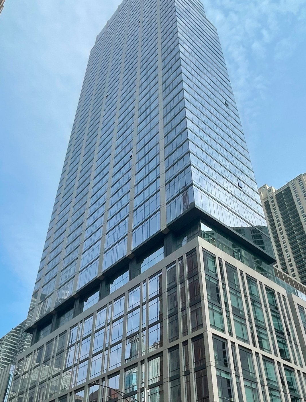 One Chicago Square Tower C - 中国南玻